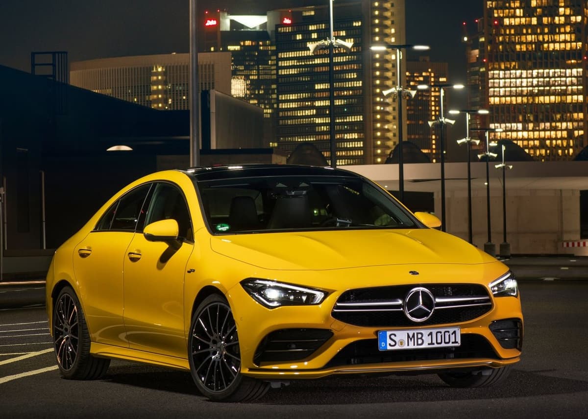 Mercedes-Benz CLA 35 AMG (2020-2024) – Esportividade, conforto e elegância!